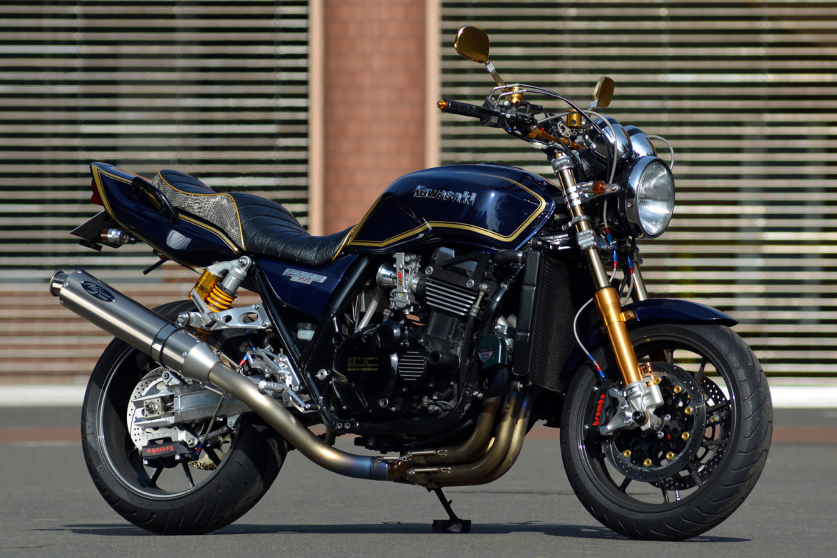 ZRX1100Ⅱ by サムライガレージ | カスタムマシン | カスタムピープル