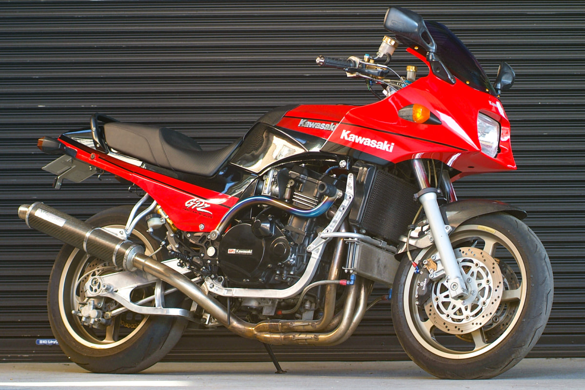 GPZ900R by スピードテック | カスタムマシン | カスタムピープル
