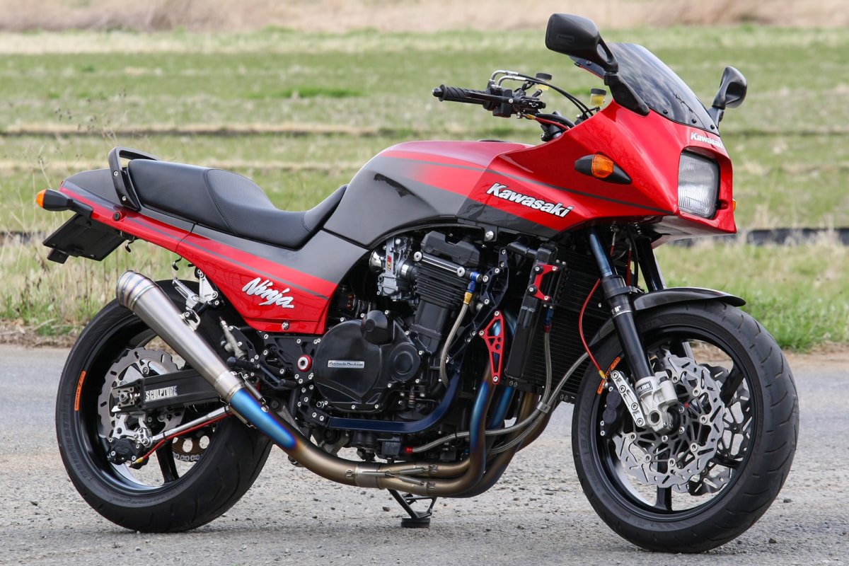 GPZ900R by リアライズ | カスタムマシン | カスタムピープル