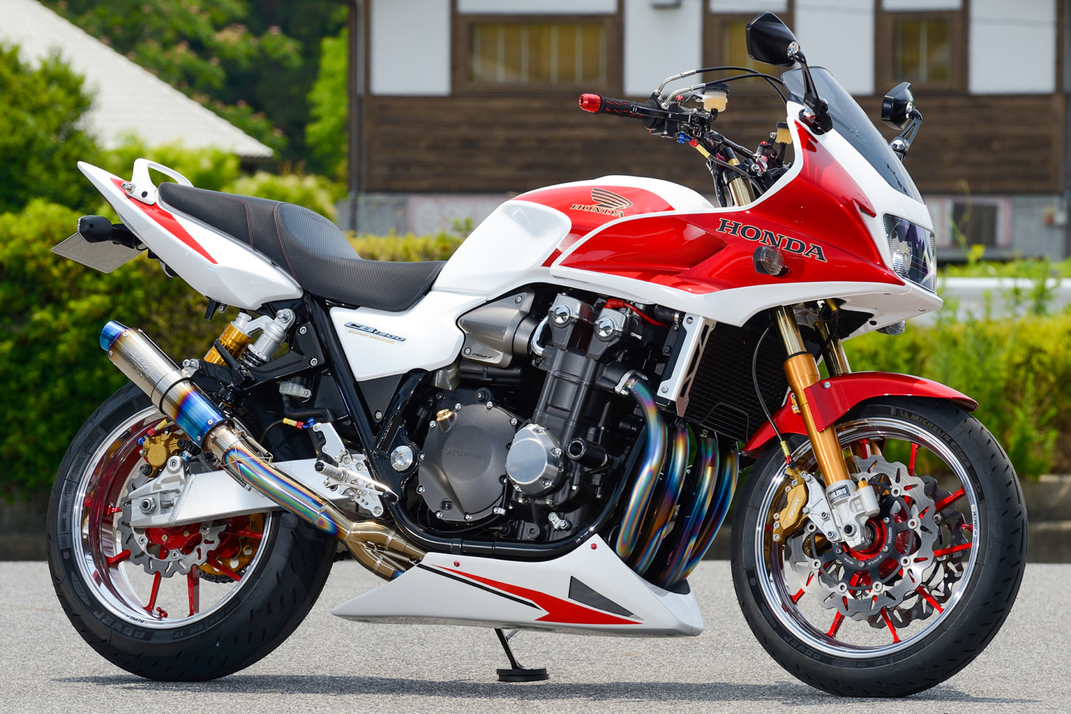 CB1300SB by しゃぼん玉本店 | カスタムマシン | カスタムピープル