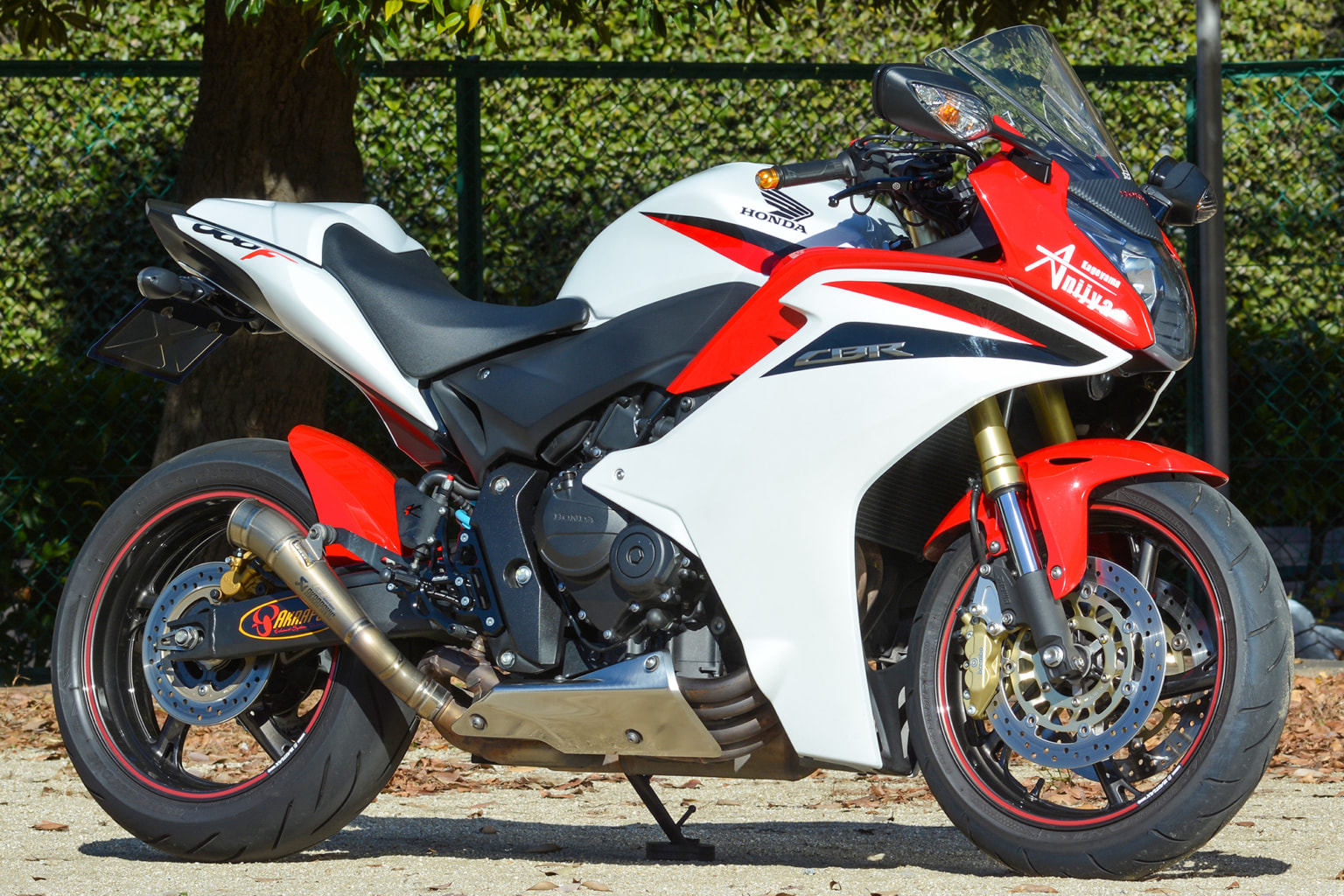 CBR600F by オートショップアオヤマ | カスタムマシン | カスタムピープル