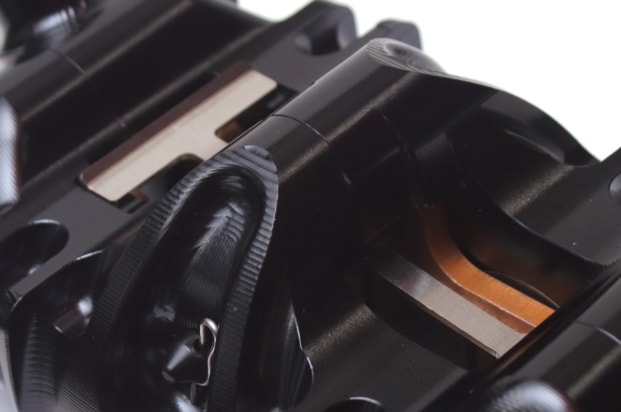 ゲイルスピードからアキシャル(横置き)タイプのブレーキキャリパーが登場 | カスタムパーツ | カスタムピープル