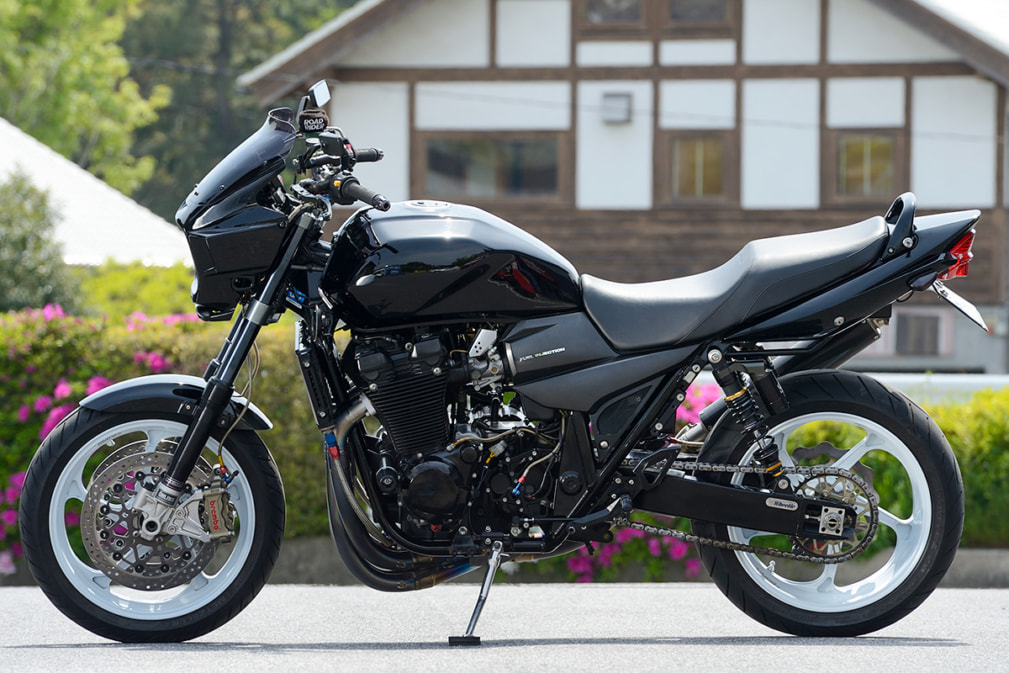 GSX1400 by しゃぼん玉本店 | カスタムマシン | カスタムピープル