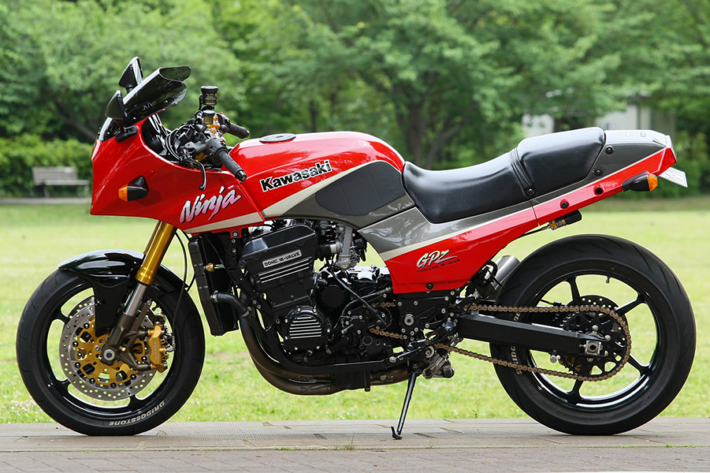 GPZ900R by バグース! モーターサイクル | カスタムマシン | カスタムピープル