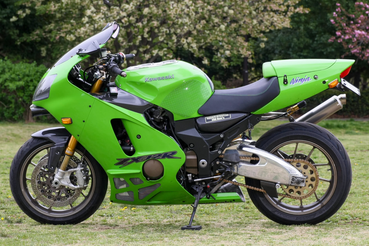 ZX-12R by バグース! モーターサイクル | カスタムマシン | カスタムピープル