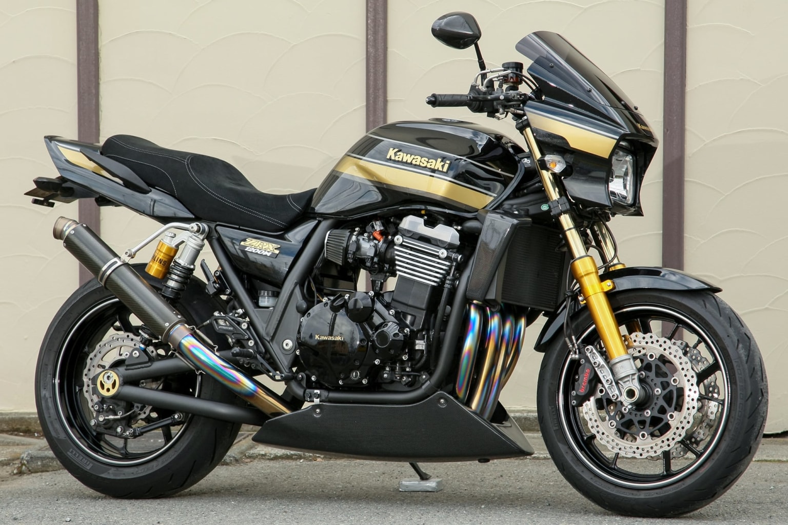 ZRX1200DAEG by バグース! モーターサイクル | カスタムマシン | カスタムピープル