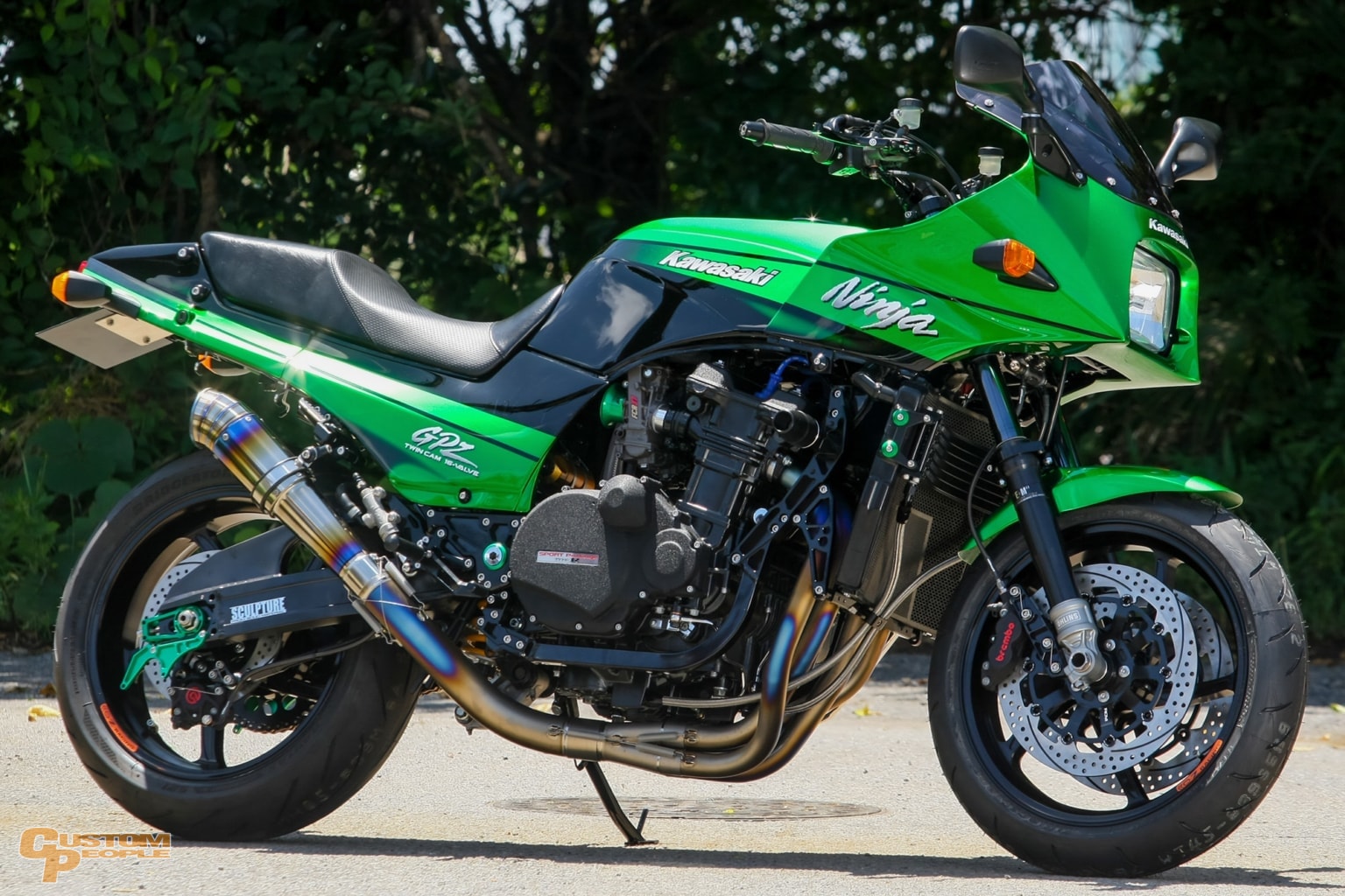 GPZ900R by サンクチュアリー本店 | カスタムマシン | カスタムピープル