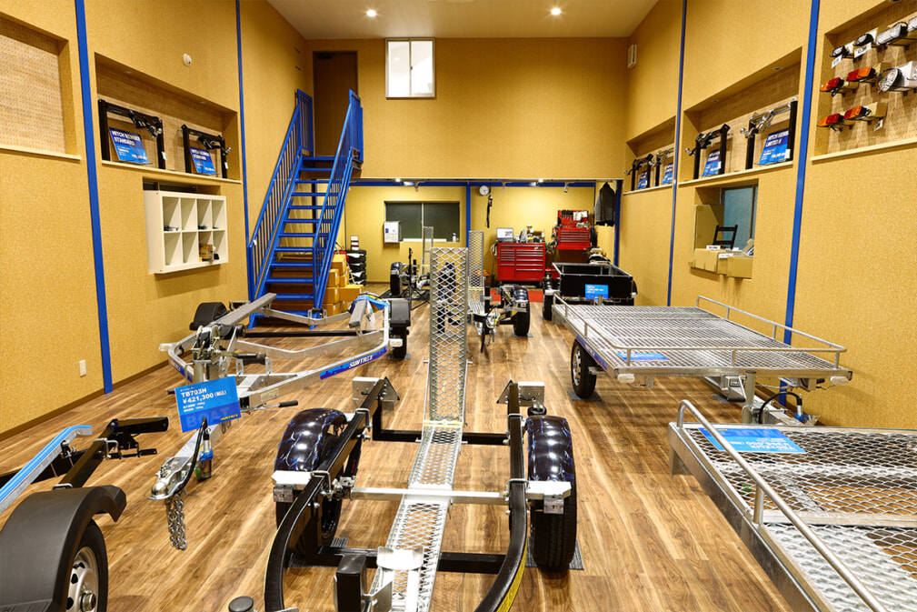 バイクの運搬を考えるならトレーラー専門店も要チェック！ | オープン | カスタムピープル